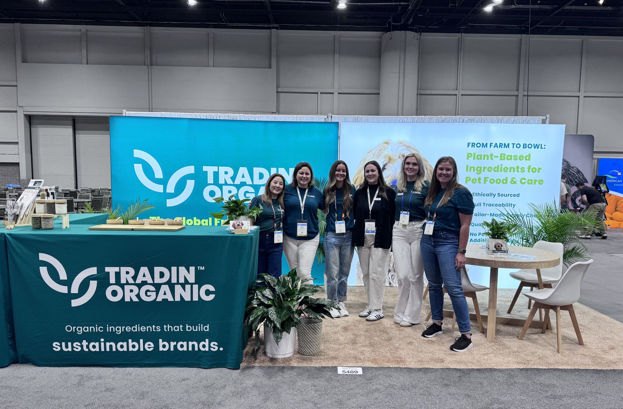 Join Tradin Organic at SuperZoo 2025